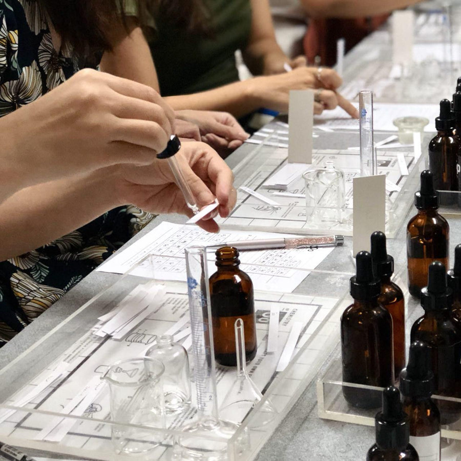 SINGAPORE SESSIONS, Perfume Making Workshop in Singapore – Oo La Lab