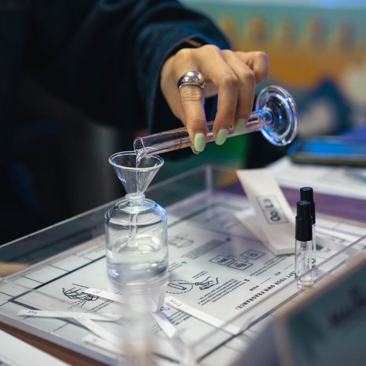 The Best Rated Niche EDP and Perfume Workshop in Singapore and Dubai – Oo La Lab